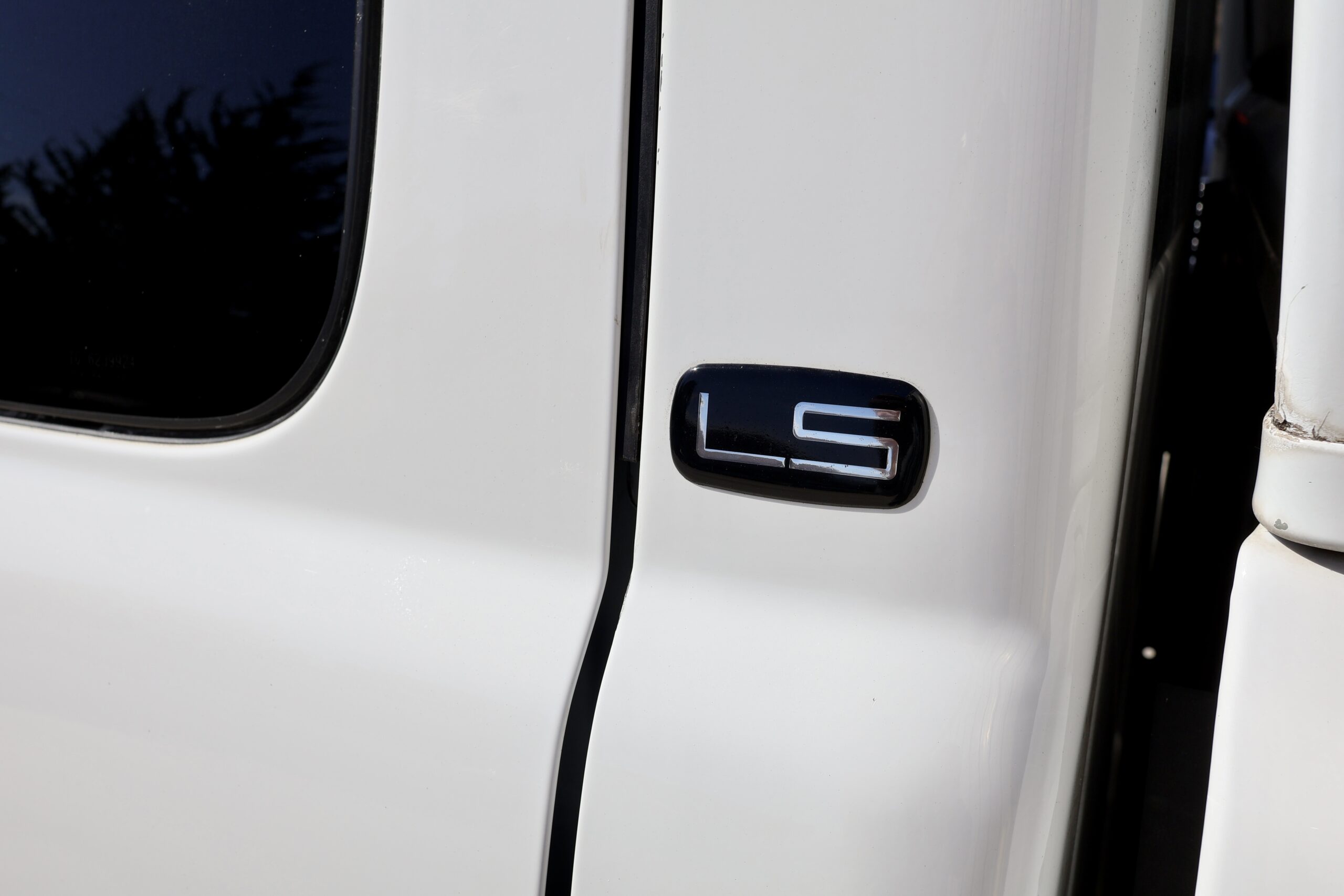 **SOLD** 2001 Chevrolet Silverado 1500 LS Z71 4×4 5.3L – J. Anthony’s Auto Sales