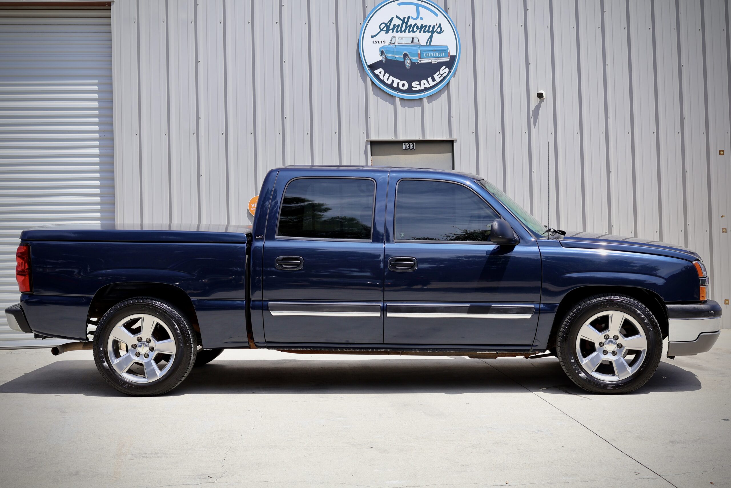 ***SOLD*** 2005 Chevrolet Silverado 1500 LS 5.3L RWD *114K MILES* – J ...